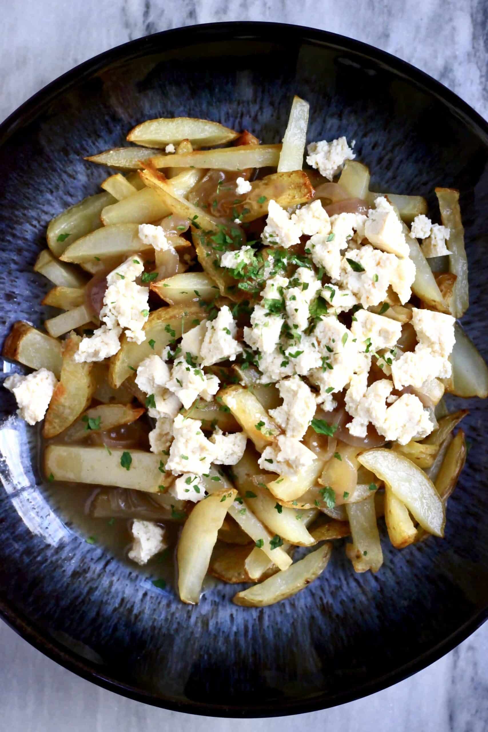 Vegan Poutine (GF) - Rhian's Recipes